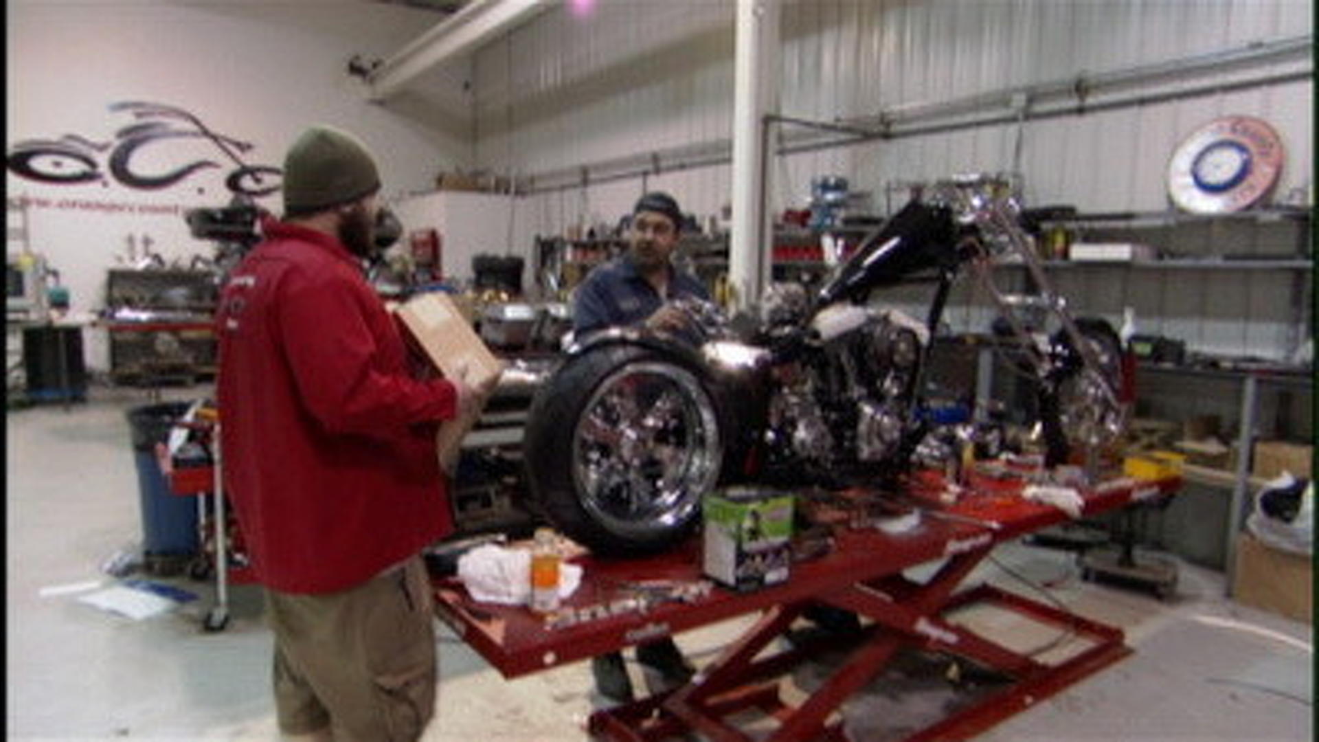 American Chopper (S02E17): Mikey/ Vinnie Bike 2 Summary - Season 2 ...