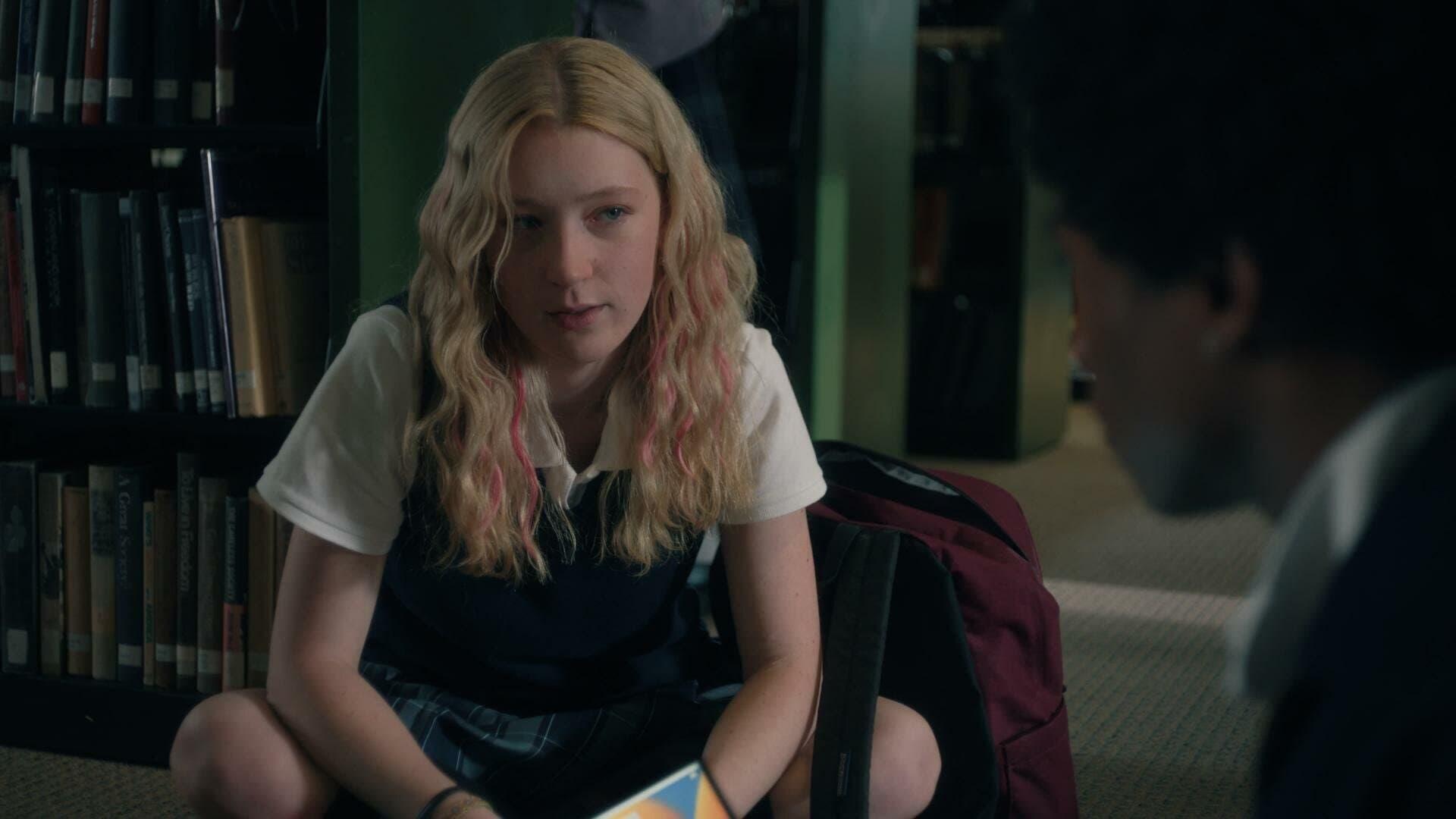 American Horror Stories (S03E02): Daphne Summary - Season 3 Episode 2 Guide