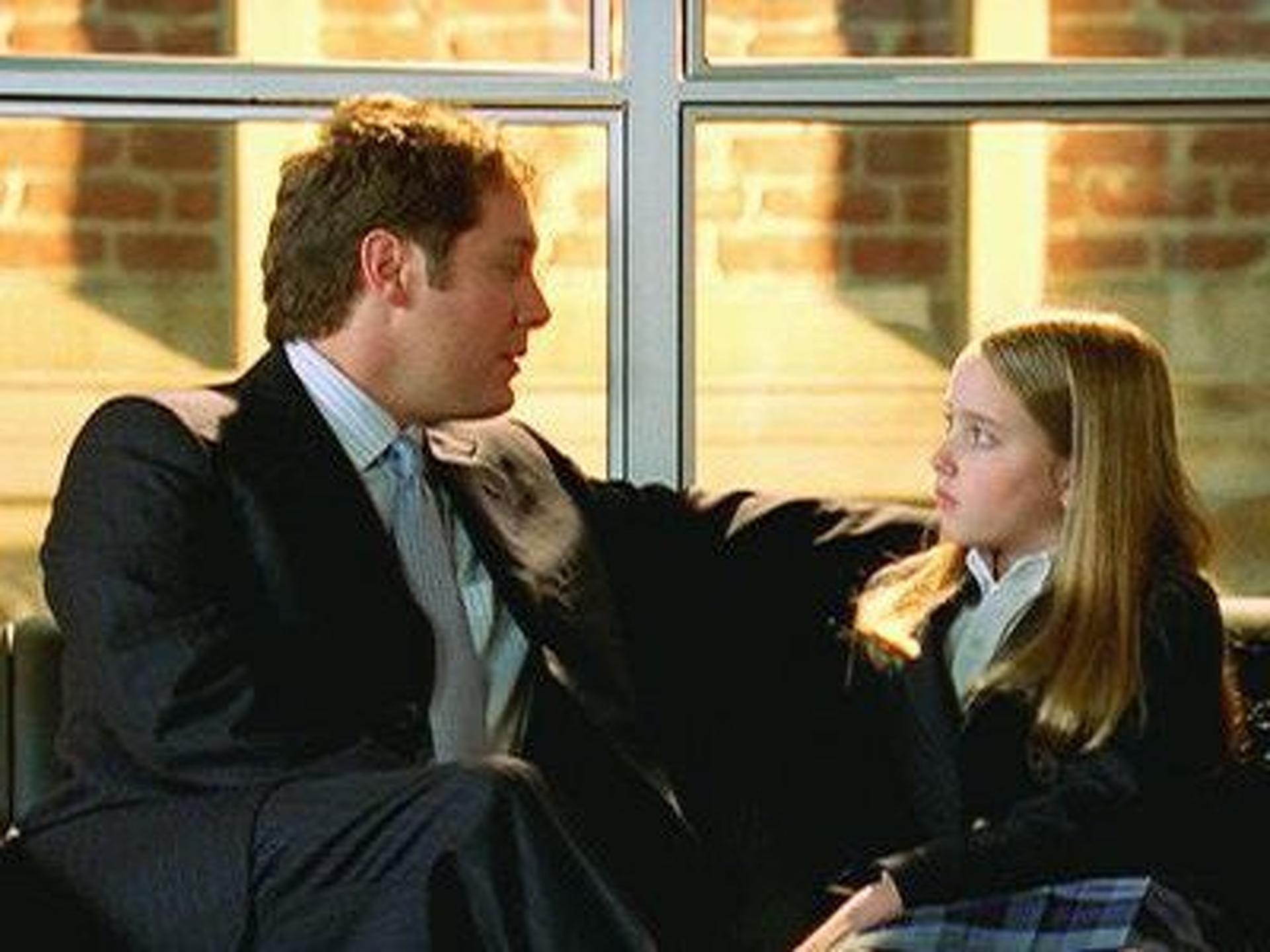 Boston Legal (S02E15): Smile Summary - Season 2 Episode 15 Guide