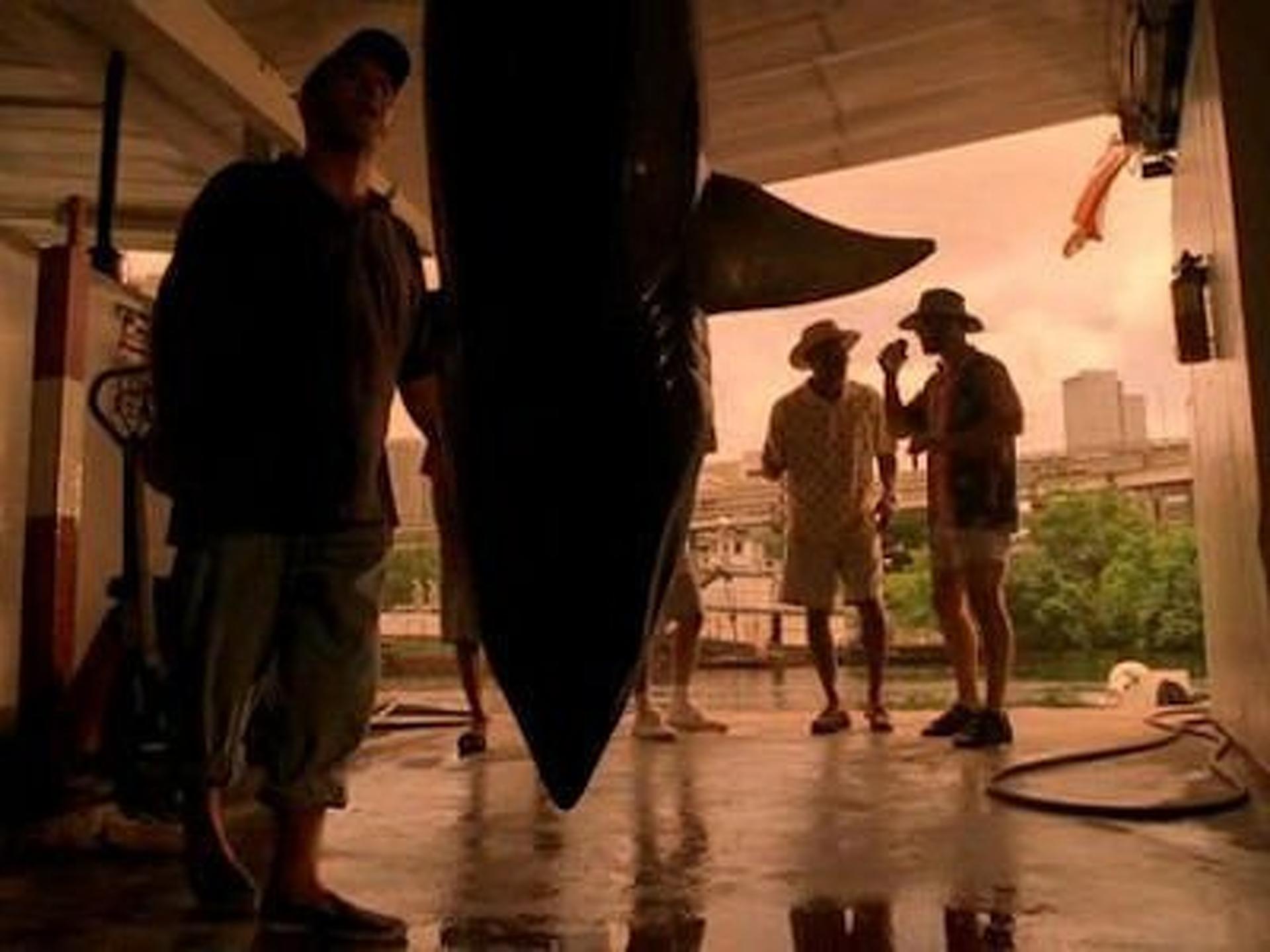 CSI: Miami (S01E03): Wet Foot/Dry Foot Summary - Season 1 Episode 3 Guide