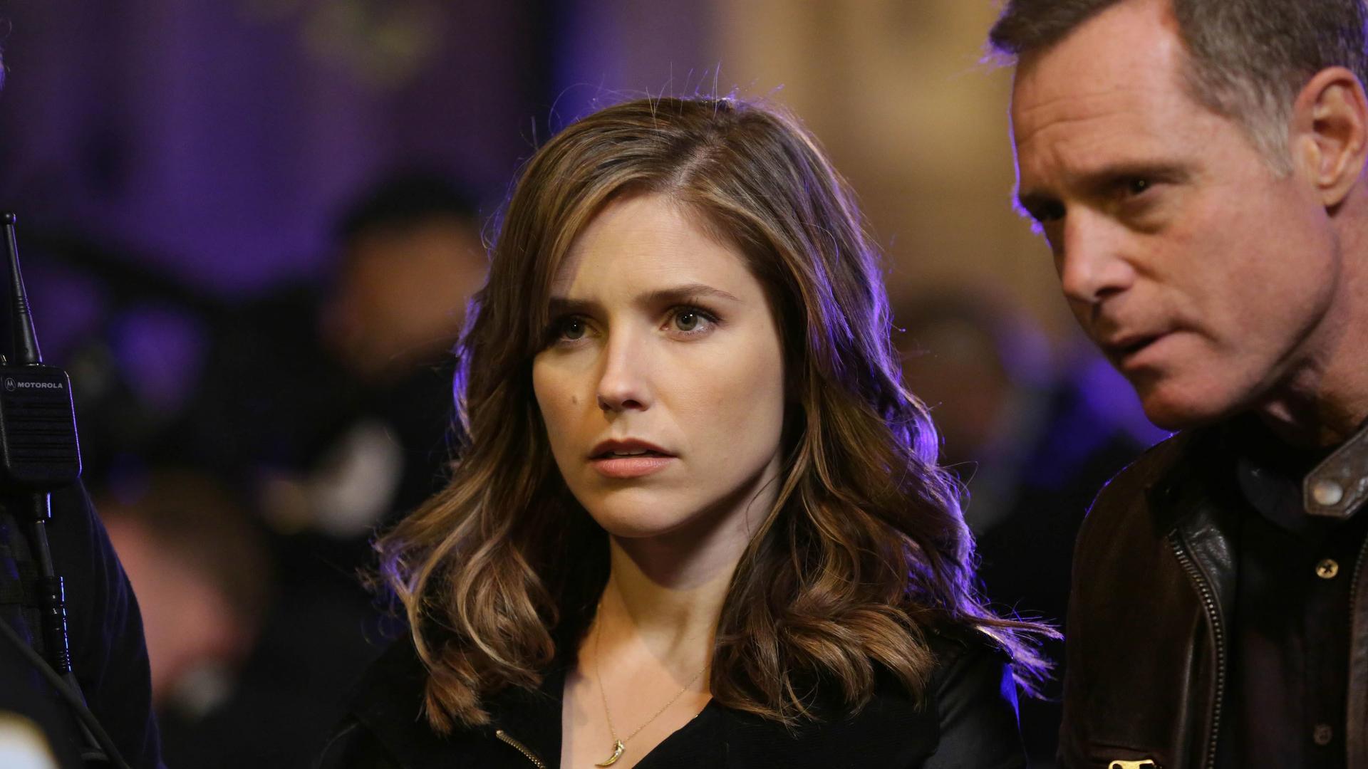 Chicago PD (S01E04): Now is Always Temporary Summary - Season 1 Episode ...