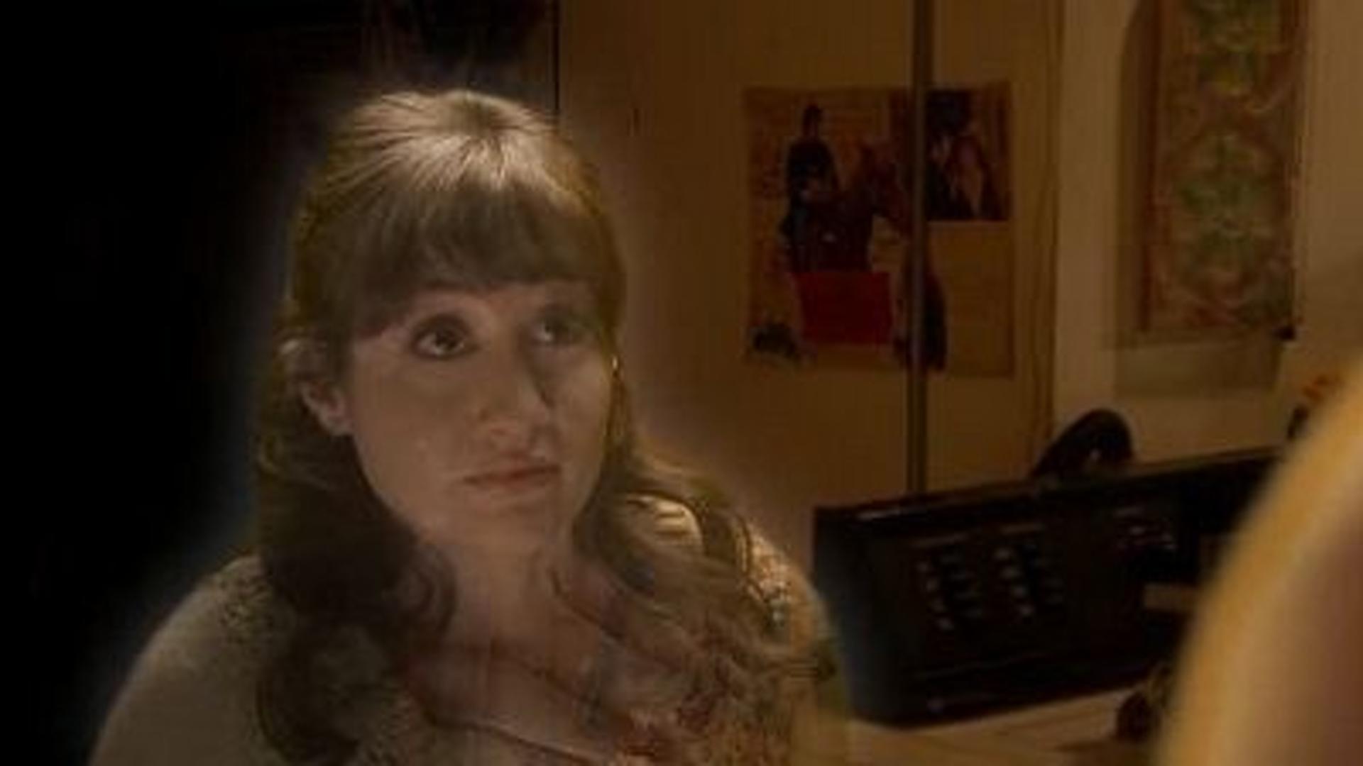 Deadbeat (S01E10): Pieces of Sue Summary - Season 1 Episode 10 Guide