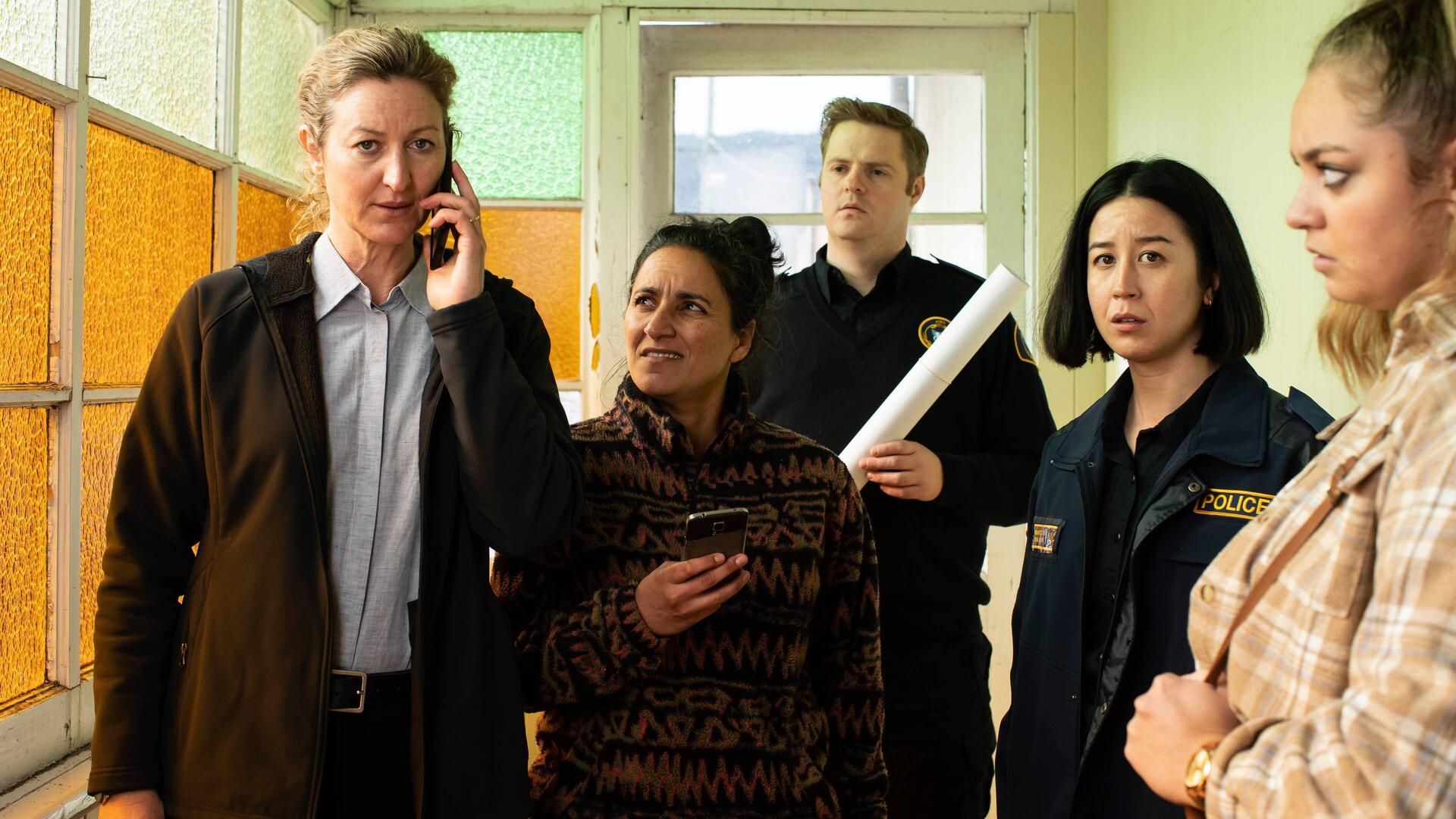 Deadloch (S01E05): Season 1, Episode 5 Summary - Season 1 Episode 5 Guide