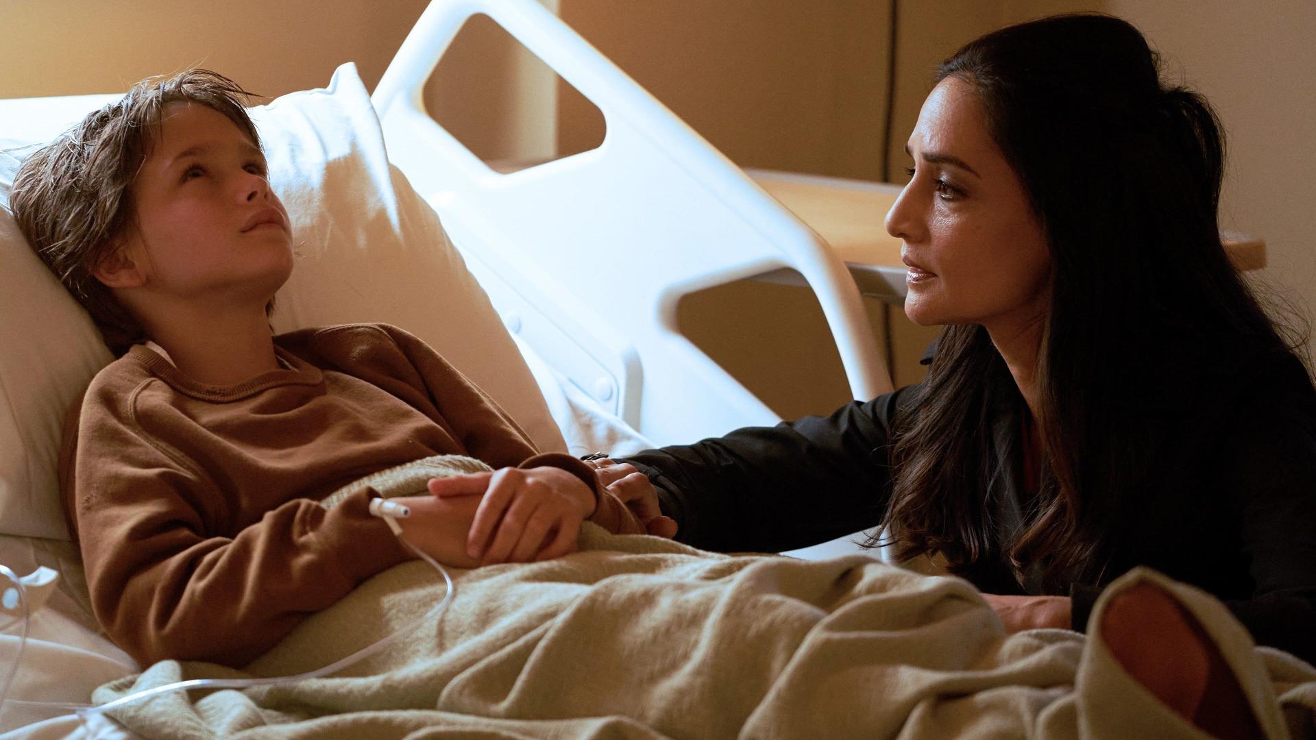 Departure (S02E01): Runaway Summary - Season 2 Episode 1 Guide