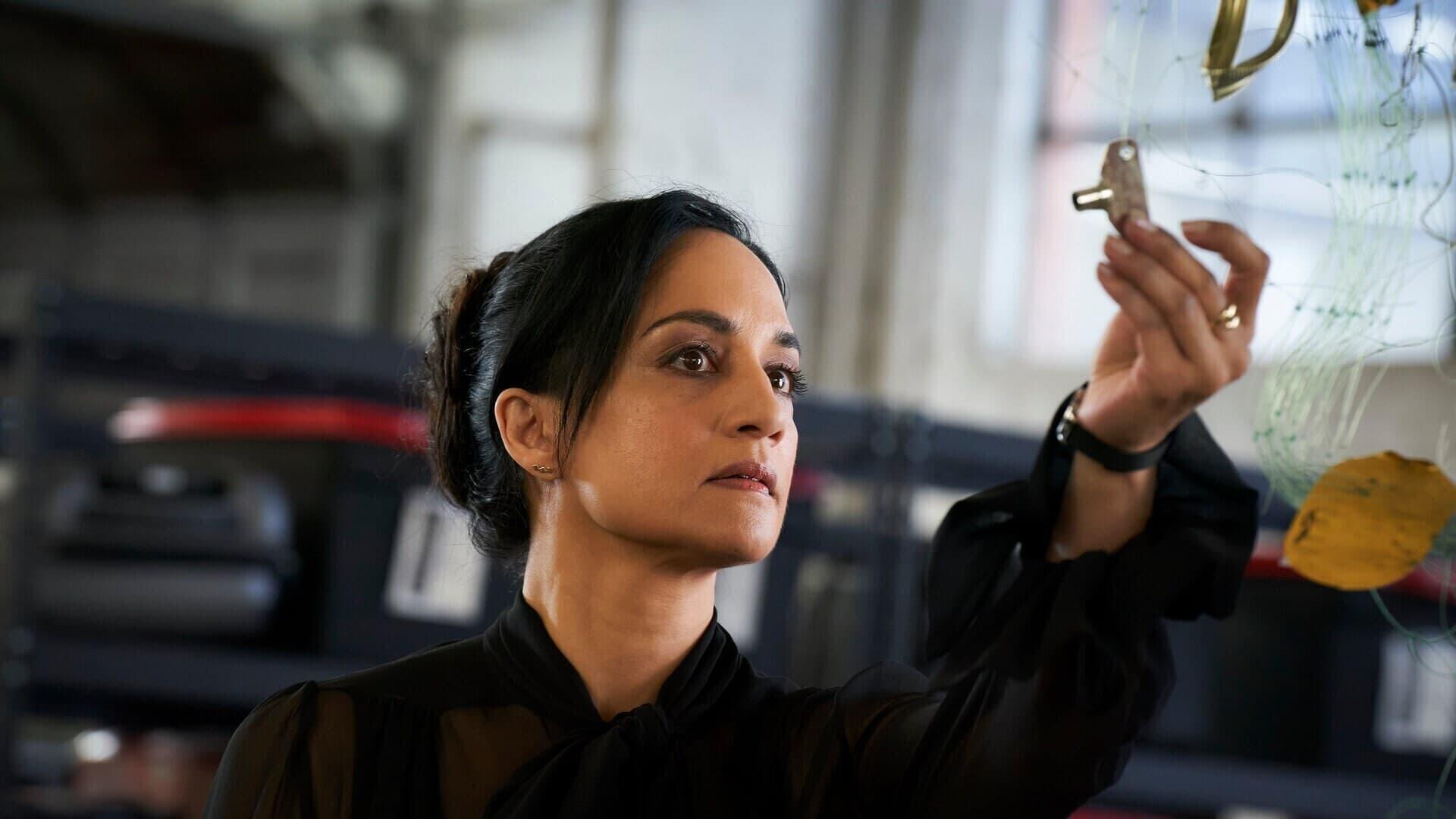 Departure (S03E04): Devil and the Deep Blue Sea Summary - Season 3 ...