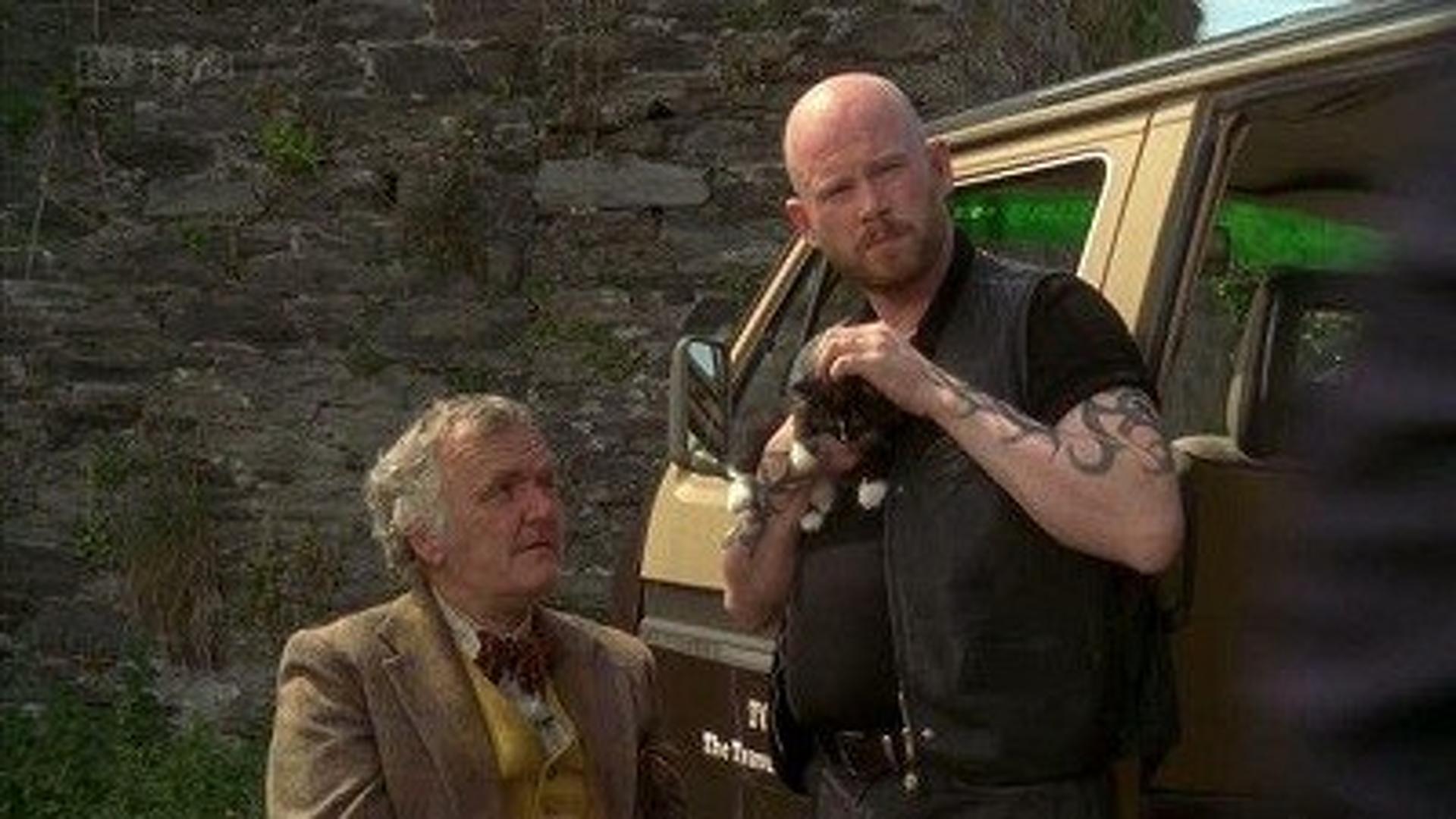 Doc Martin (S05E07): Cats and Sharks Summary - Season 5 Episode 7 Guide