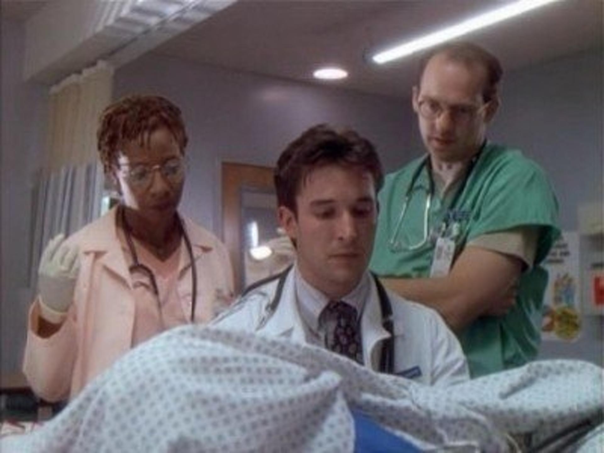 ER (S01E08): 9 1/2 Hours Summary - Season 1 Episode 8 Guide