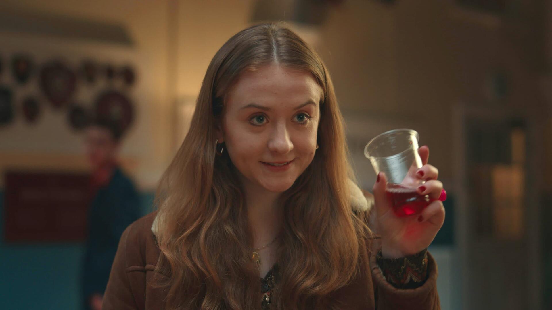 Extraordinary (S01E05): The Jen Show Summary - Season 1 Episode 5 Guide