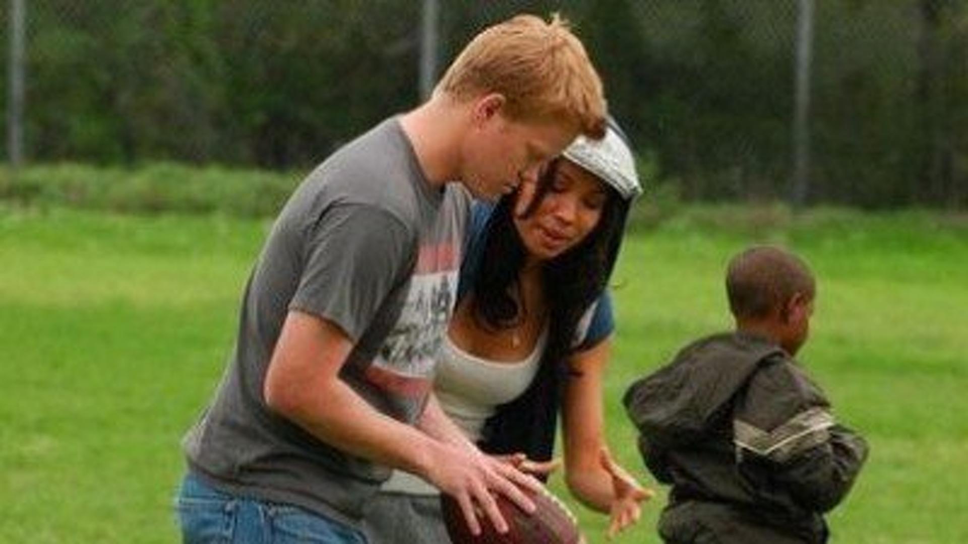 Friday Night Lights (S04E03): In the Skin of a Lion Summary - Season 4 ...