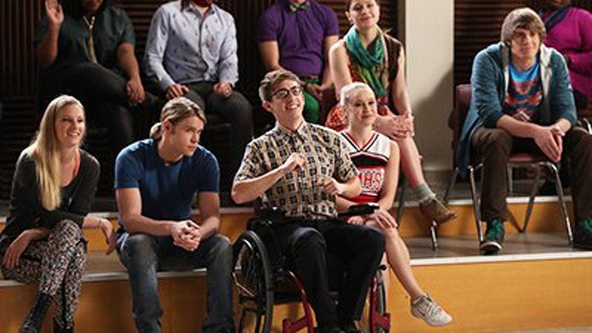 Glee (S05E13): New Directions Summary - Season 5 Episode 13 Guide