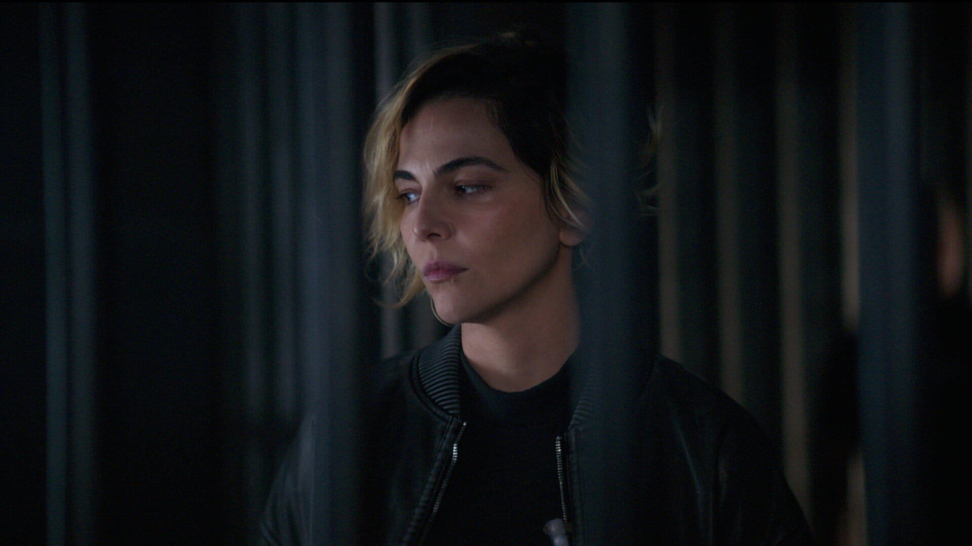 Good Morning, Veronica (S03E01): Who is Doúm? Summary - Season 3 ...