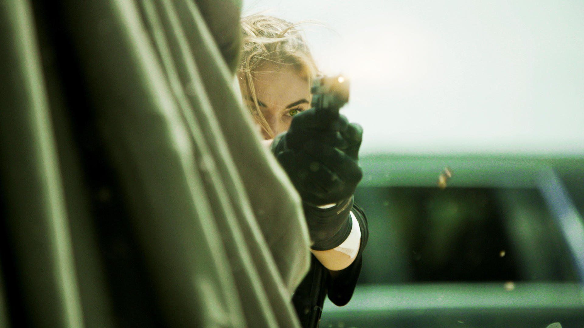 Graceland (S03E03): Sense Memory Summary - Season 3 Episode 3 Guide