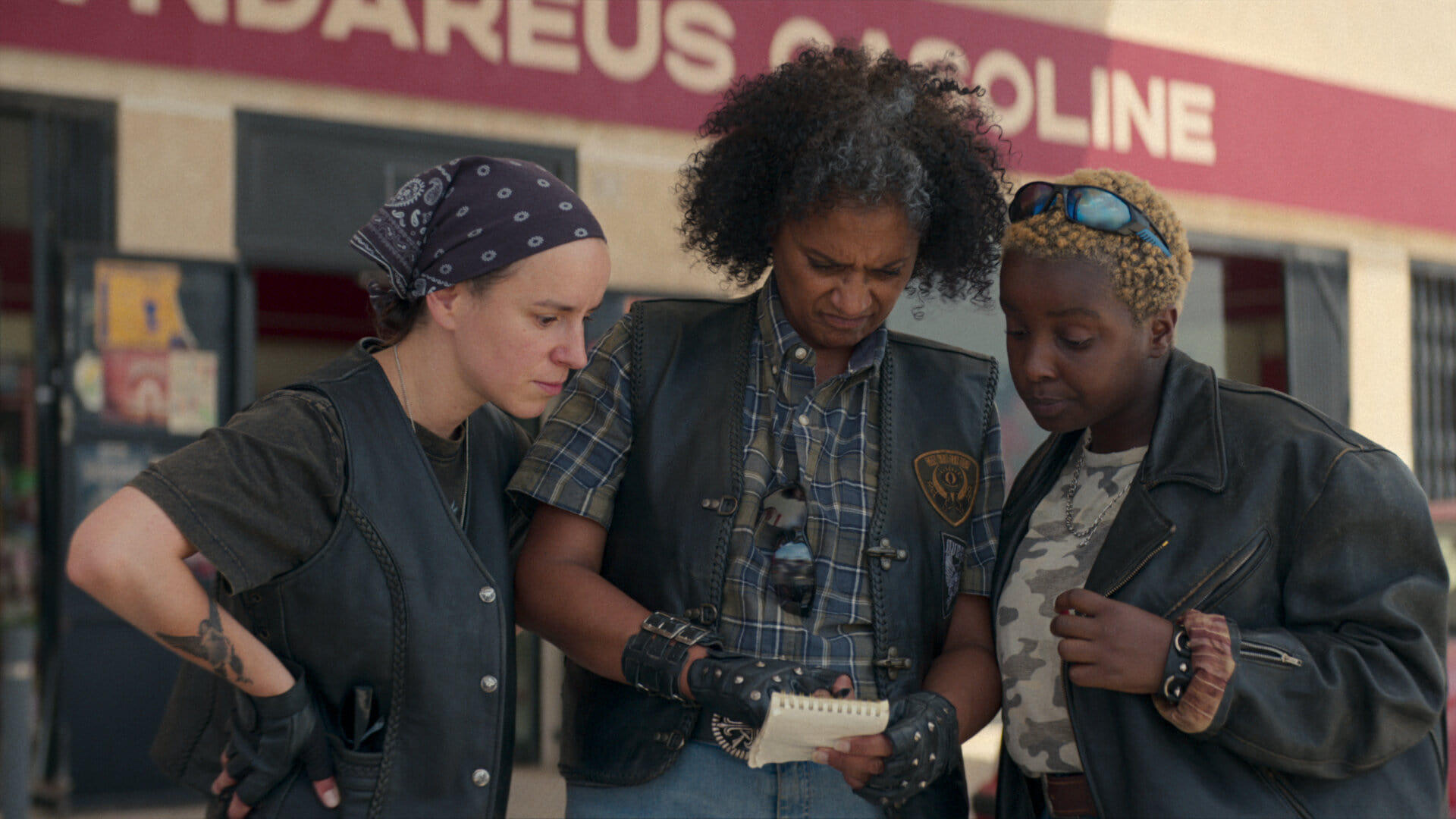 KAOS (S01E03): Season 1, Episode 3 Summary - Season 1 Episode 3 Guide