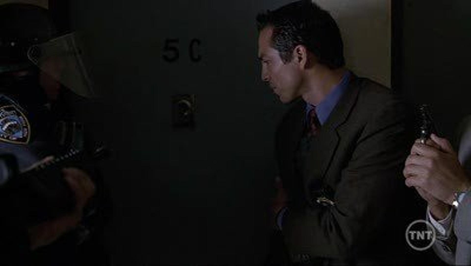 Law & Order (S08E08): Shadow Summary - Season 8 Episode 8 Guide