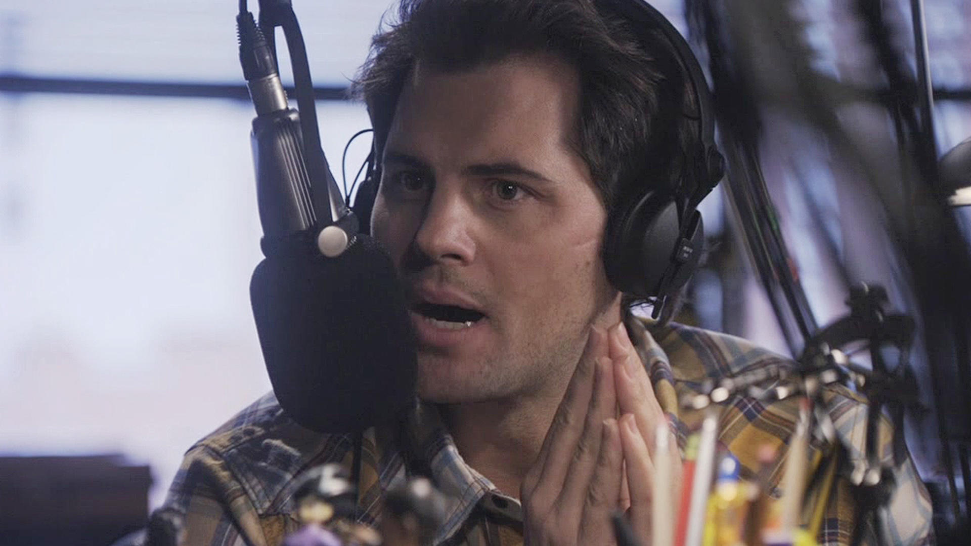 Life Unexpected (S01E06): Truth Unrevealed Summary - Season 1 Episode 6 ...