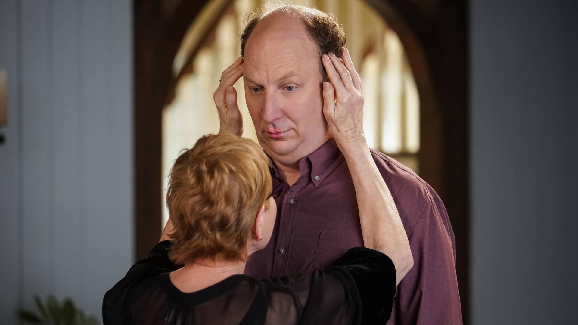 Life in Pieces (S03E12): Stuck Fertility Toilet Shaving Summary ...