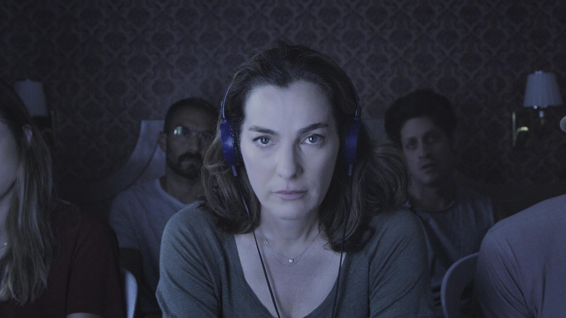 Losing Alice (S01E07): The Scene Summary - Season 1 Episode 7 Guide