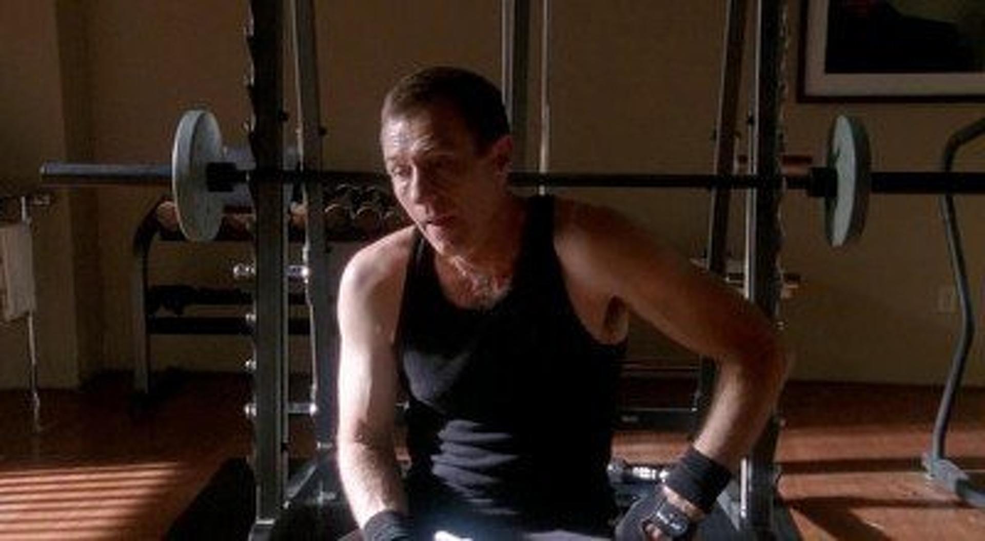 Monk (S02E08): Mr. Monk Meets the Playboy Summary - Season 2 Episode 8 ...