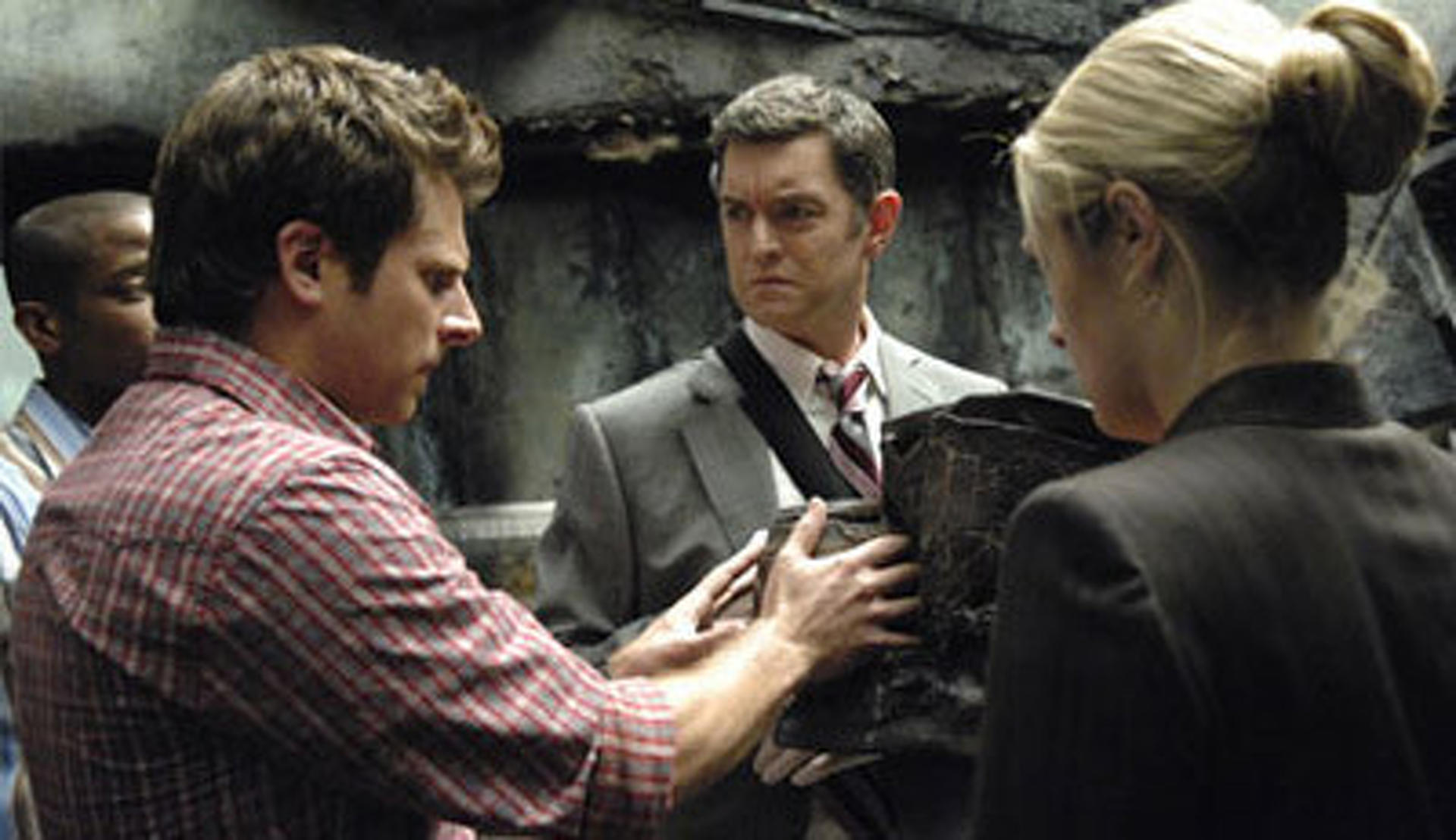 Psych (S02E07): If You're So Smart, Then Why Are You Dead? Summary ...