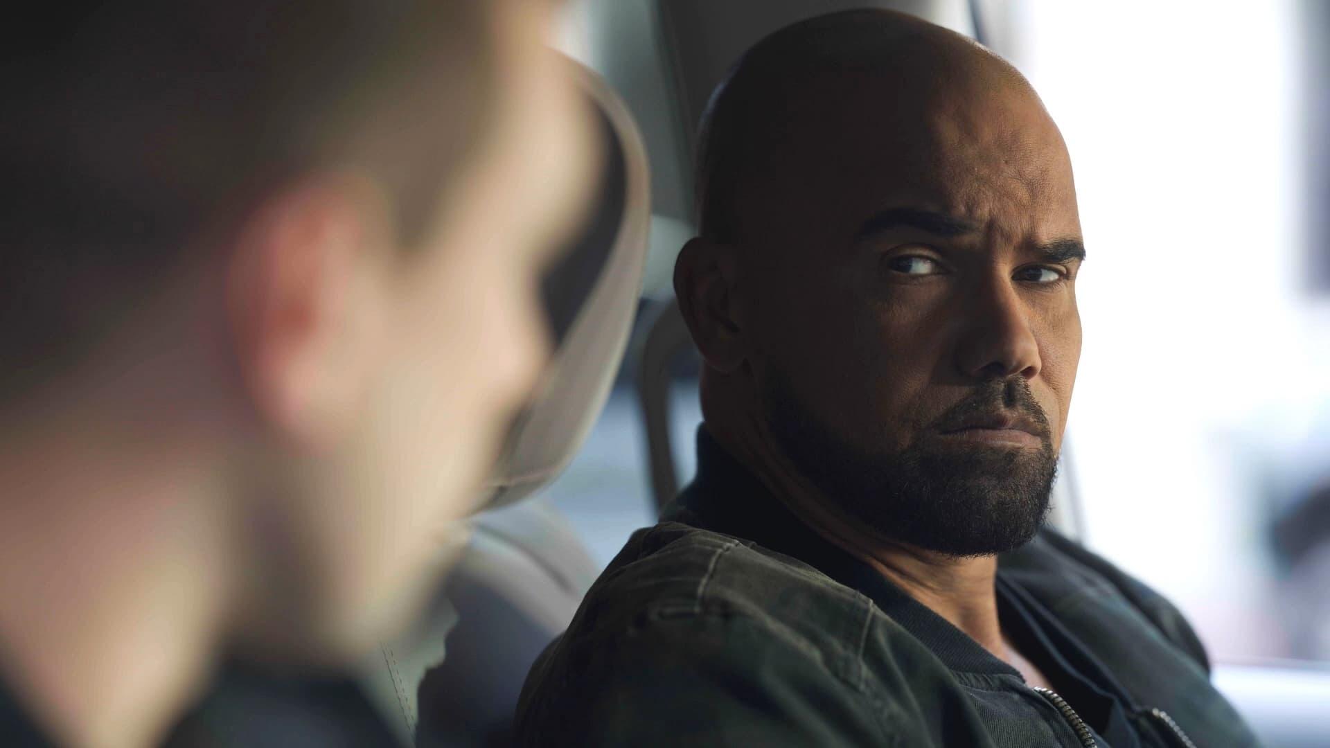 S.W.A.T. (S05E16): The Fugitive Summary - Season 5 Episode 16 Guide