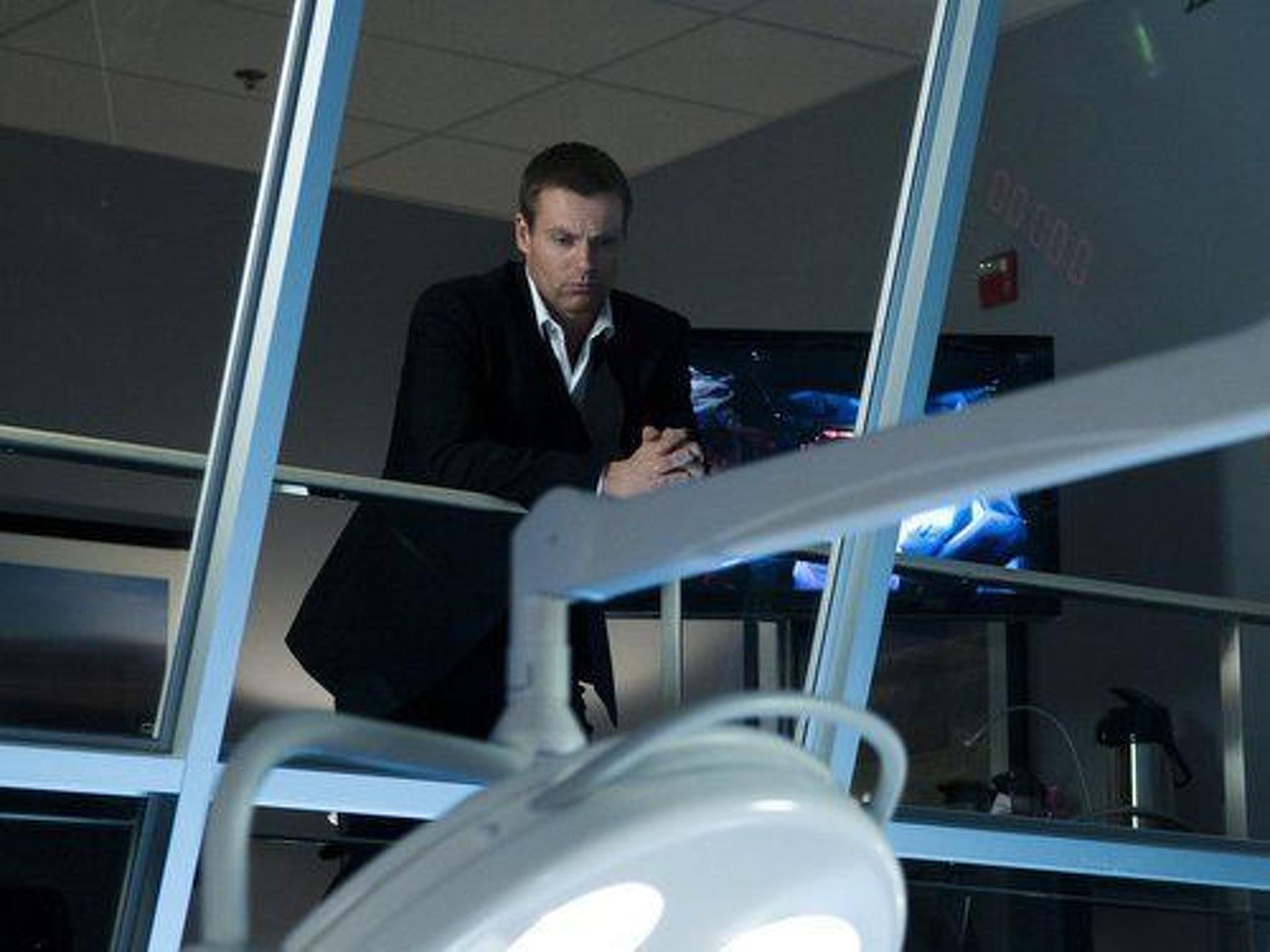 Saving Hope (S01E03): Blindness Summary - Season 1 Episode 3 Guide