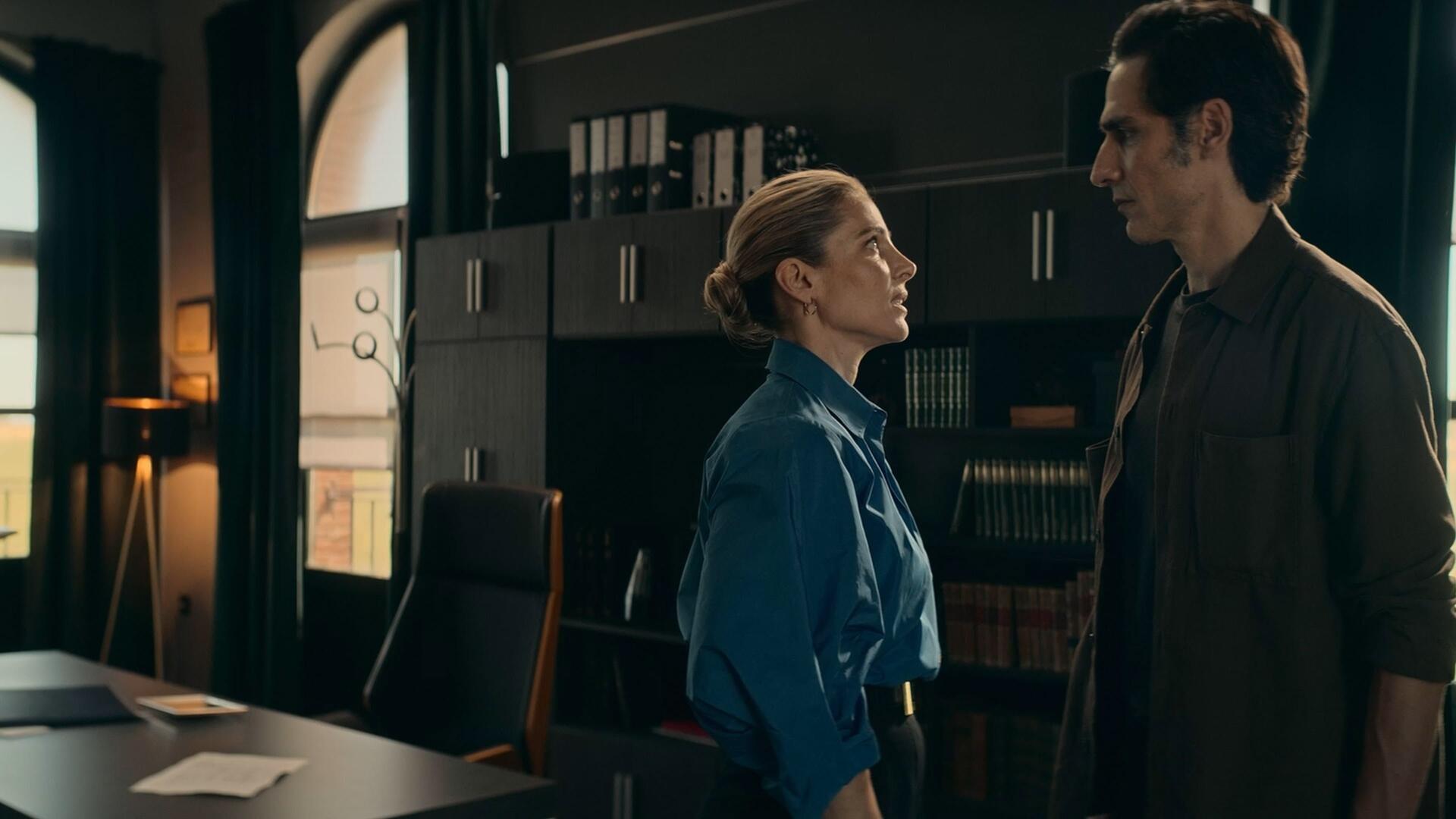 Shades (S01E08): Lieutenant Castro Summary - Season 1 Episode 8 Guide