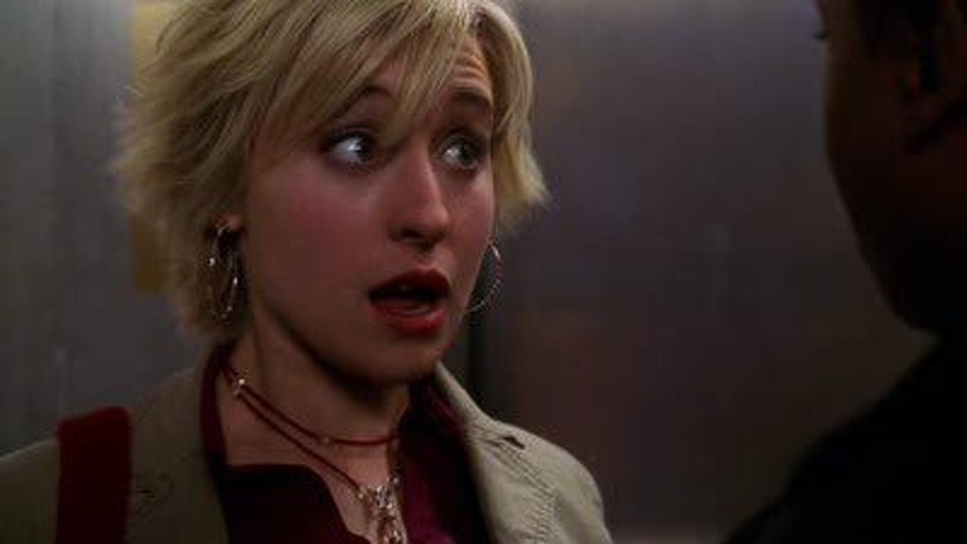 Smallville (S03E18): Truth Summary - Season 3 Episode 18 Guide