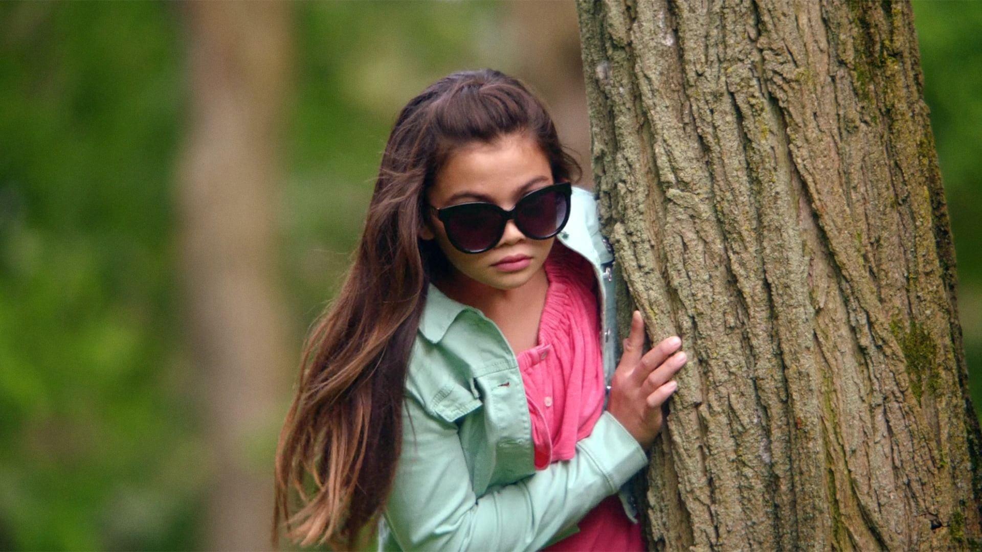 Star Falls (S01E08): The Mole Summary - Season 1 Episode 8 Guide