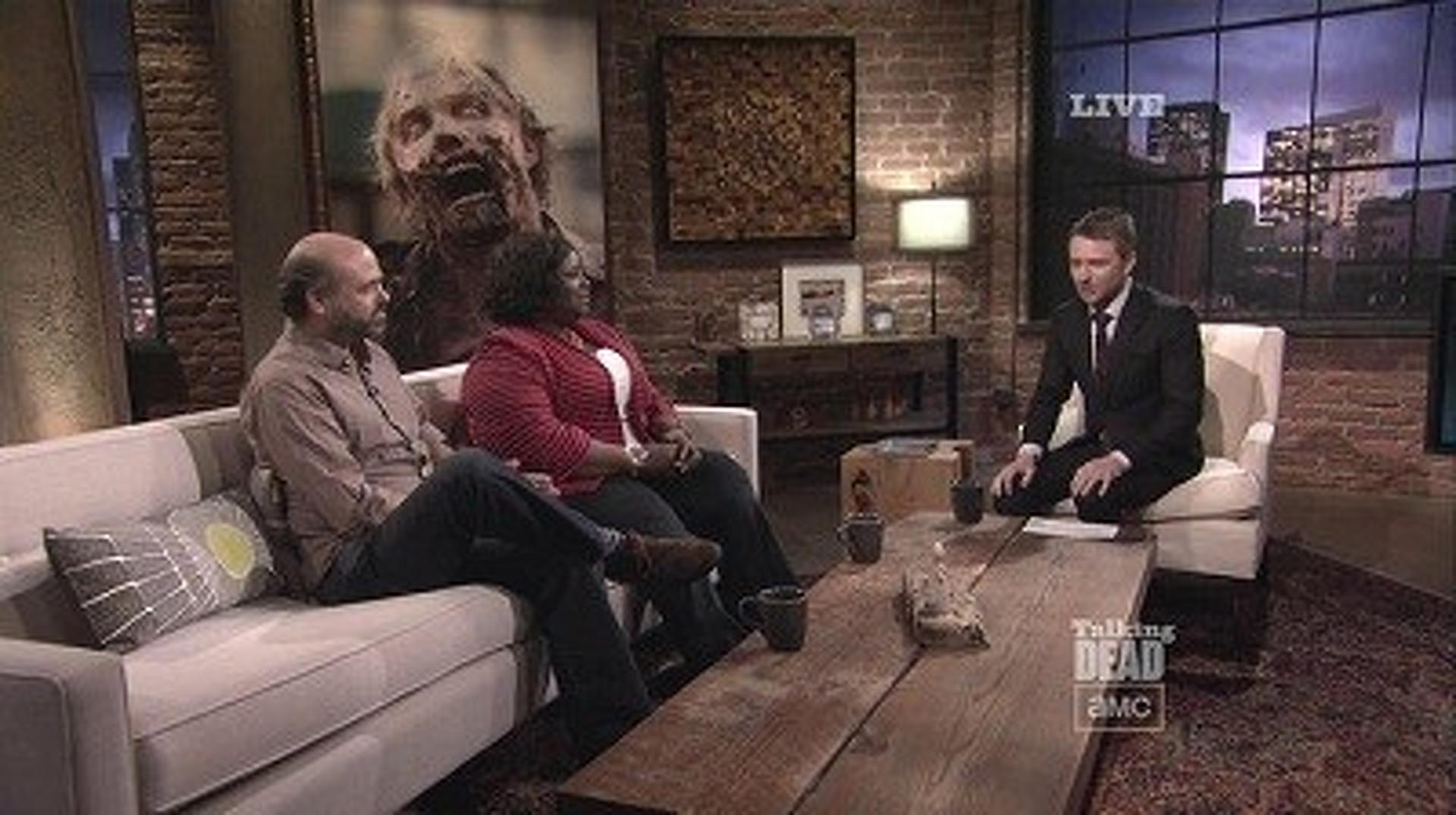 Talking Dead (S02E11): Marietta Sirleaf, Scott Adsit and Emily Kinney ...