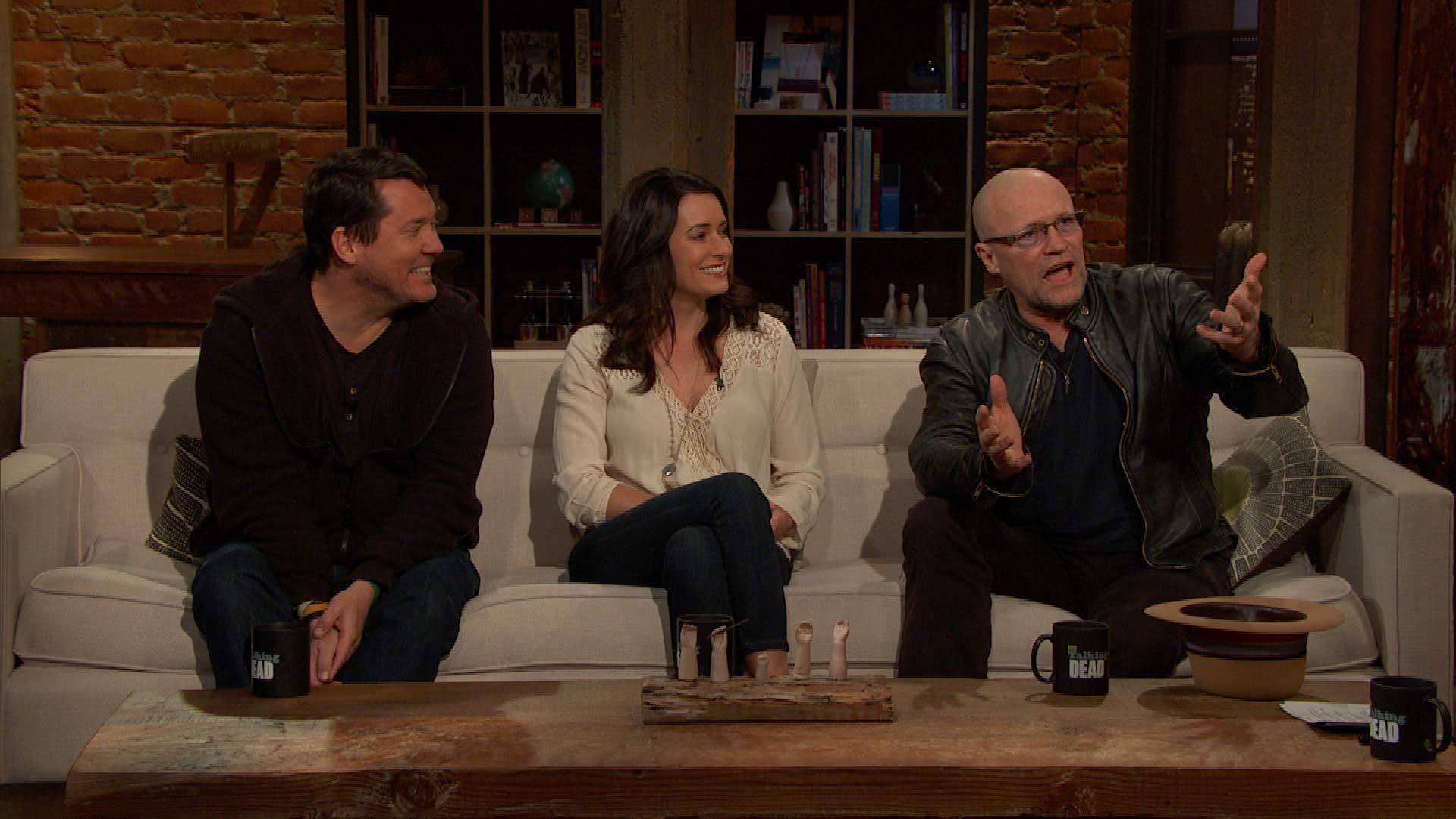Talking Dead (S05E06): Always Accountable Summary - Season 5 Episode 6 ...