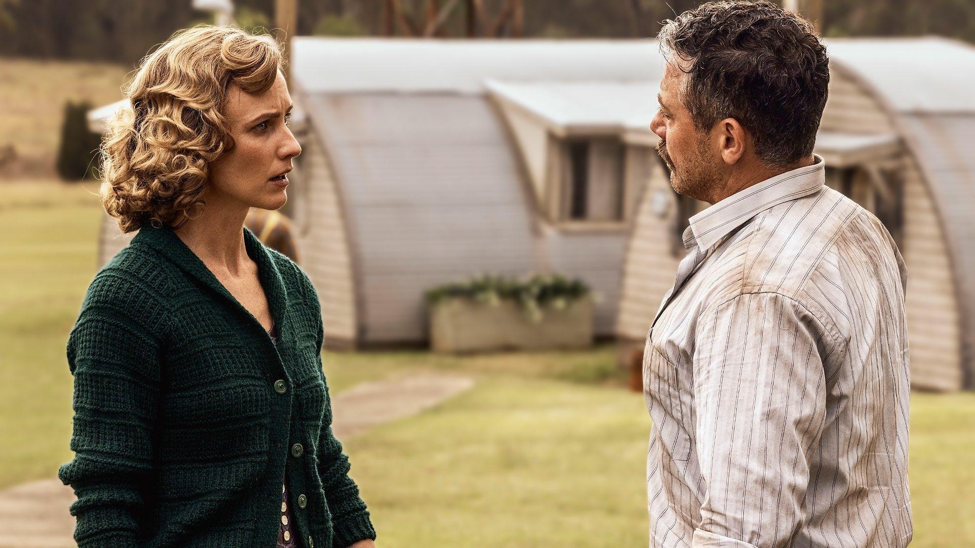 Ten Pound Poms (S02E04): Series 2, Episode 4 Summary - Season 2 Episode ...