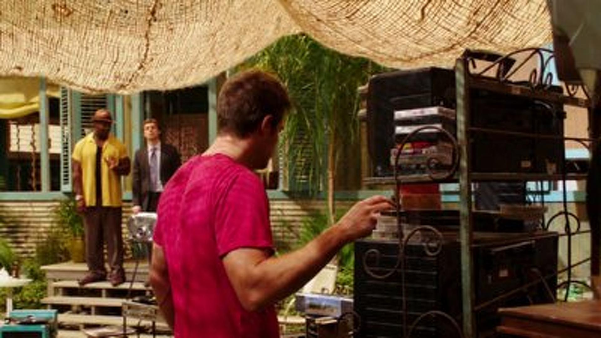 The Finder (S01E02): Bullets Summary - Season 1 Episode 2 Guide