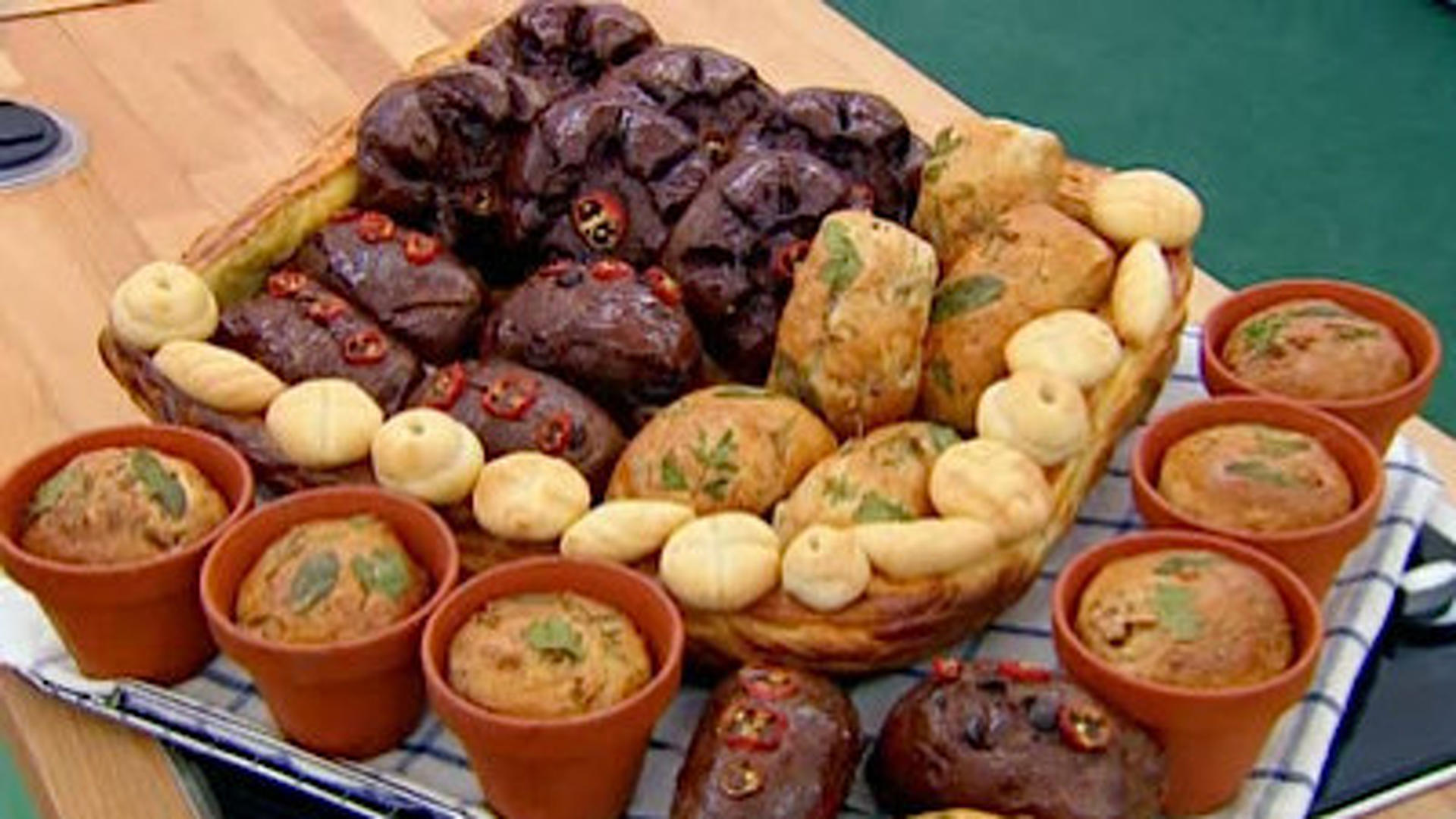 The Great British Bake Off (S02E03): Bread Making Summary - Season 2 ...