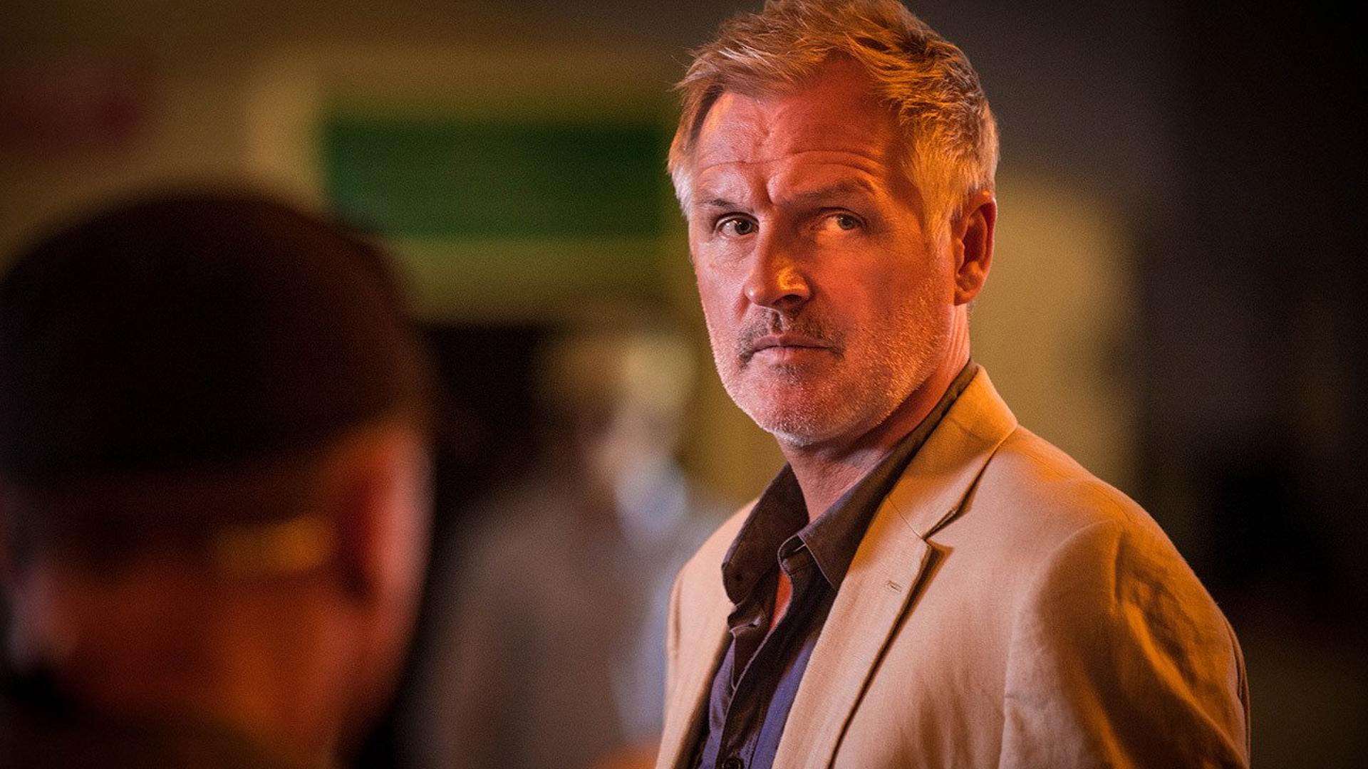 The Romeo Section (S01E01): The China Shop Summary - Season 1 Episode 1 ...