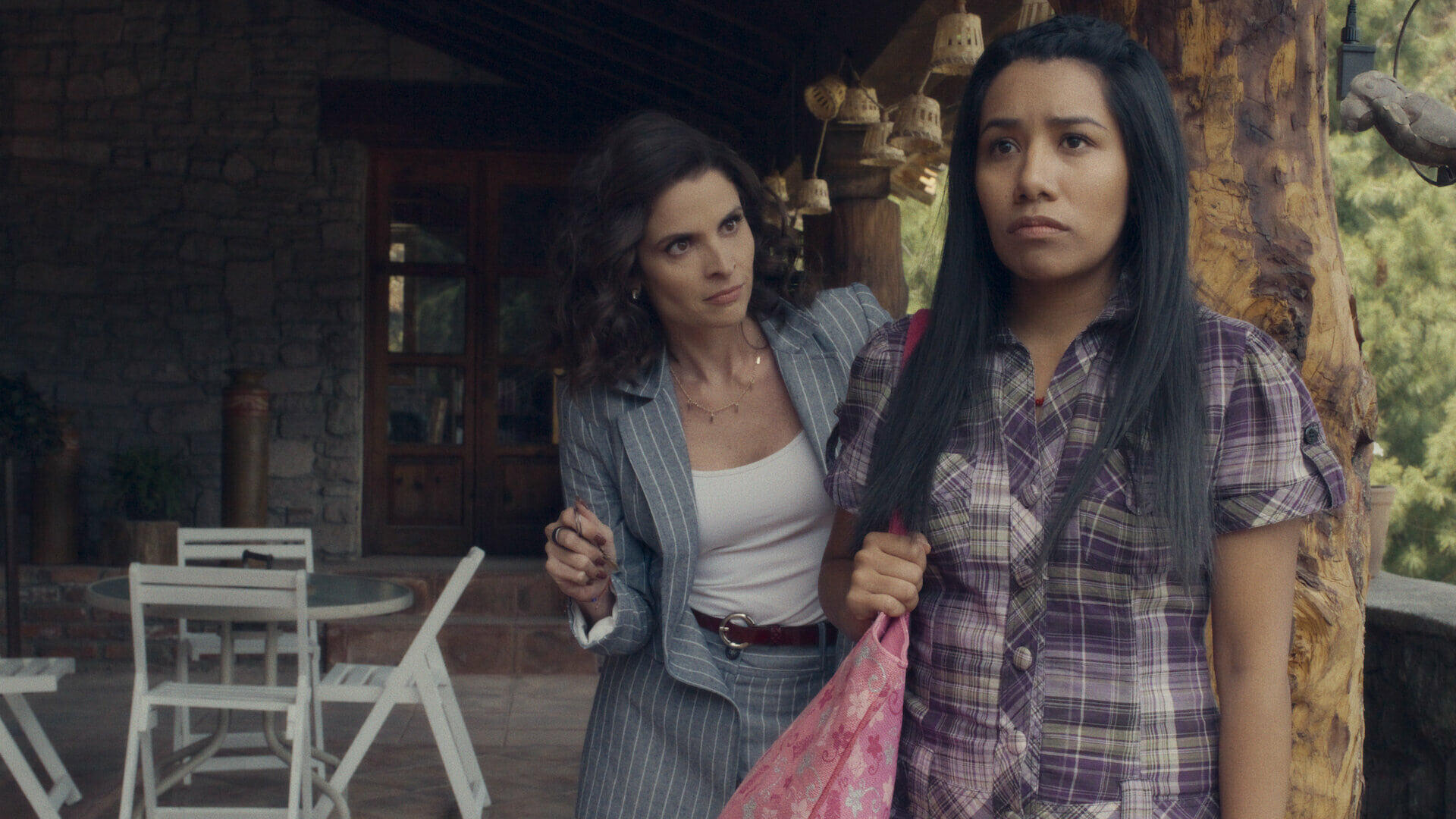 The Surrogacy (S01E01): Season 1, Episode 1 Summary - Season 1 Episode ...
