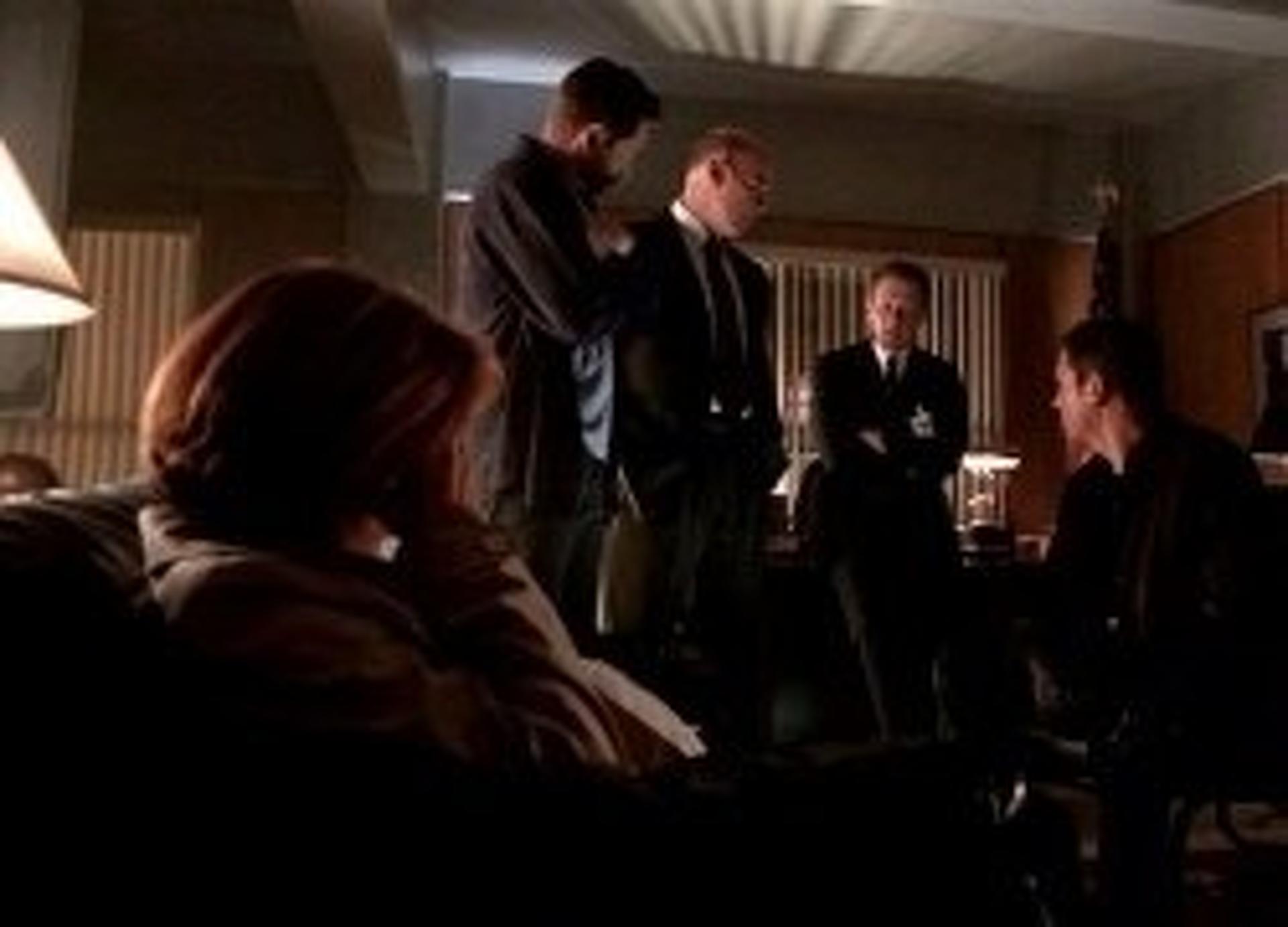 The X-Files (S08E20): Essence (1) Summary - Season 8 Episode 20 Guide