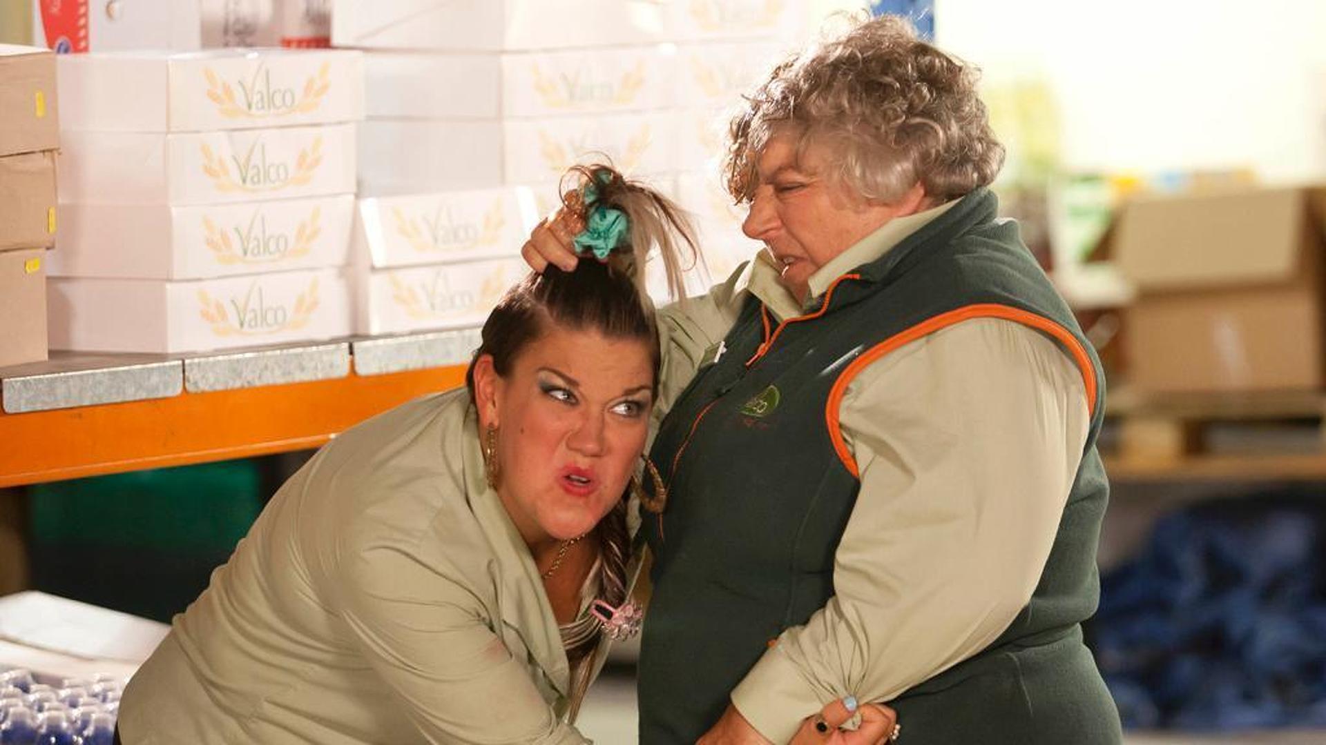 Trollied (S04E06): Series 4, Episode 6 Summary - Season 4 Episode 6 Guide