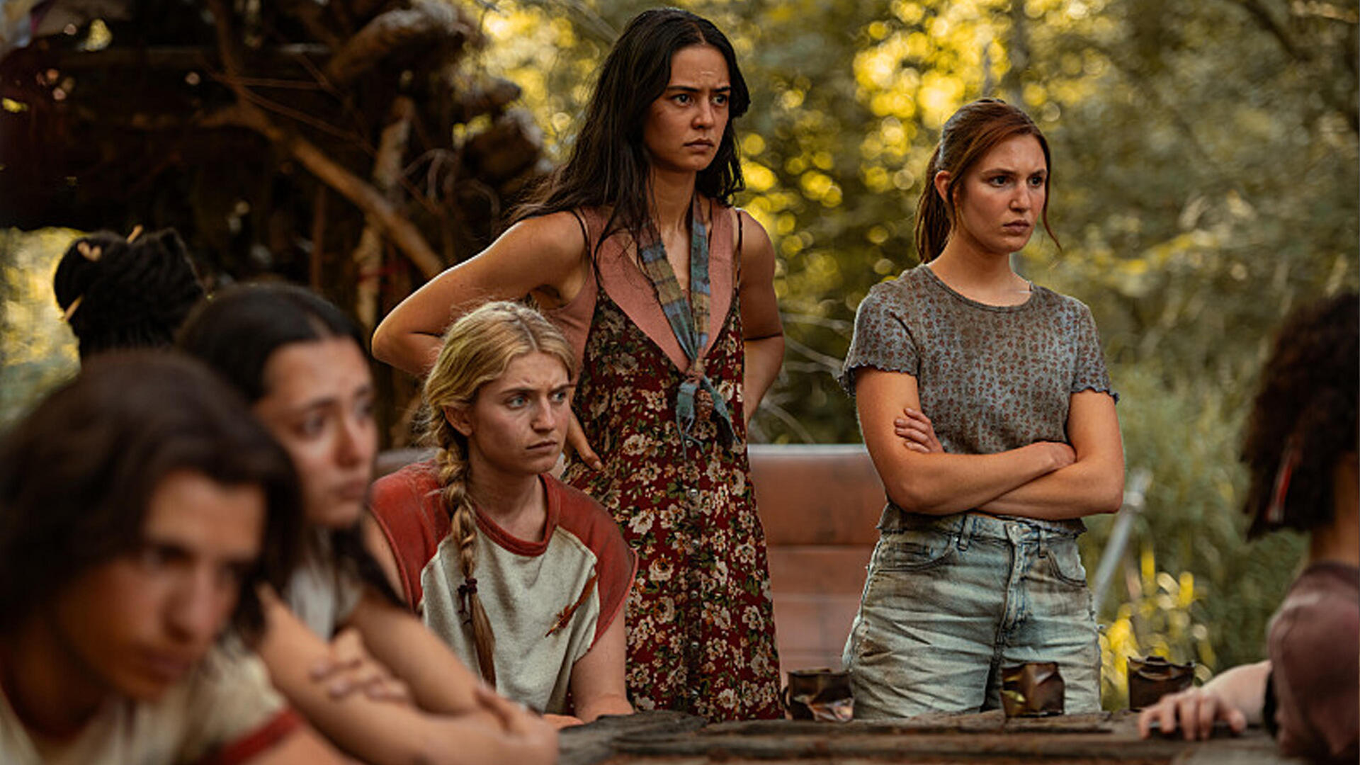 Yellowjackets (S03E04): 12 Angry Girls and 1 Drunk Travis Summary ...
